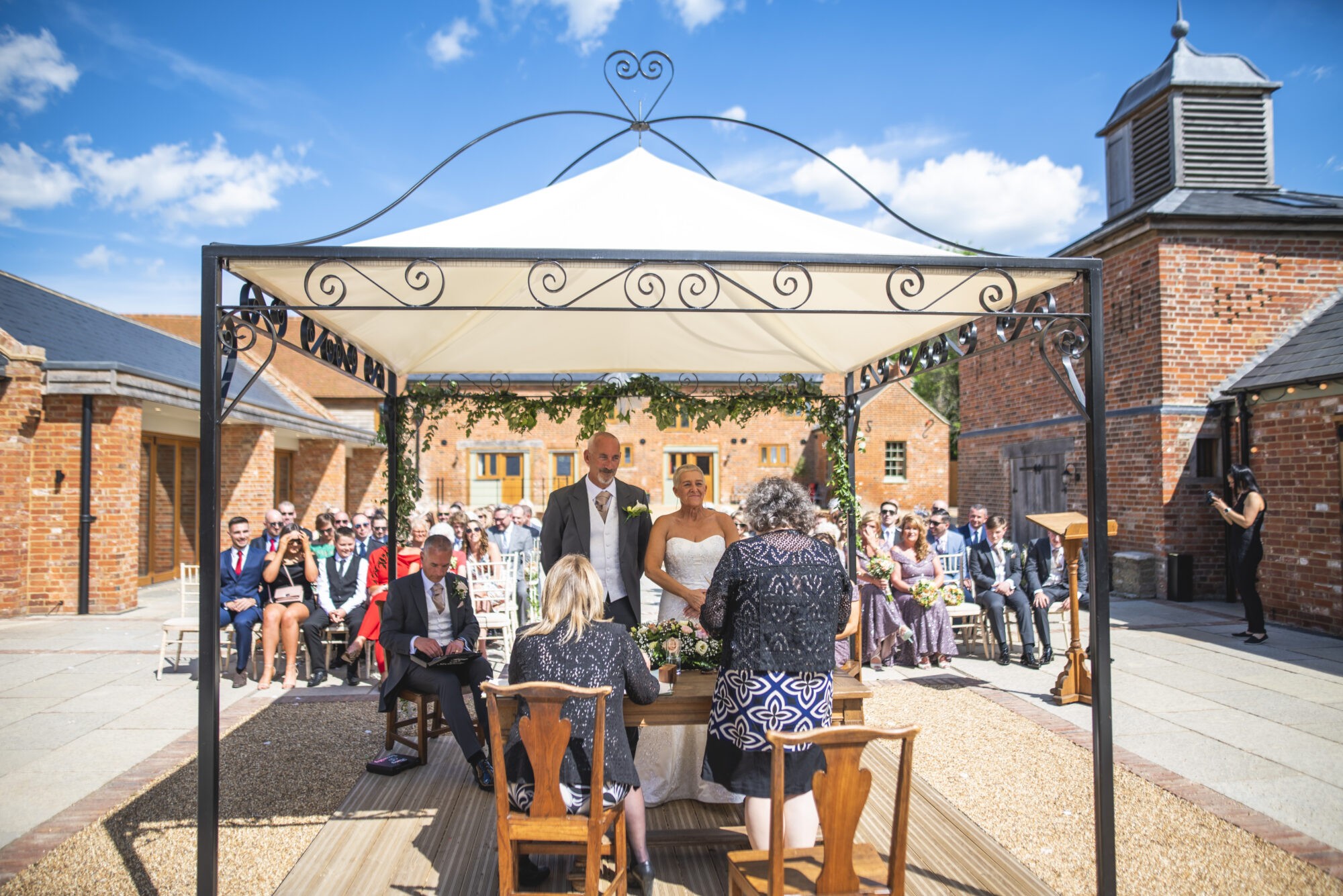 Kim and Ian's Wedding at Apton Hall, Rochford - Fountain Fotos